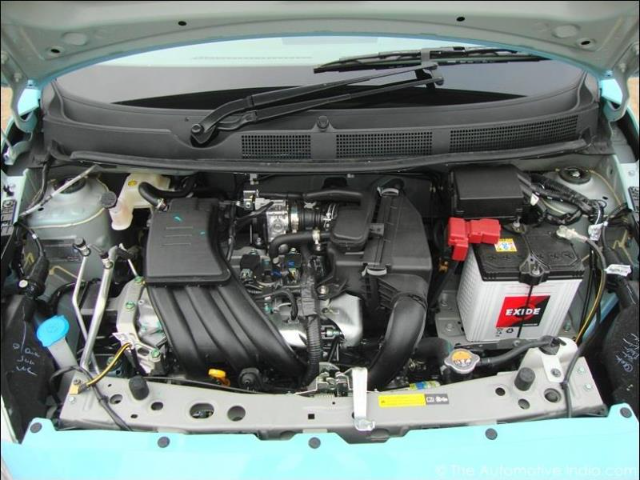 How to replace a lightbulb on a Datsun Go - Car Ownership - AutoTrader