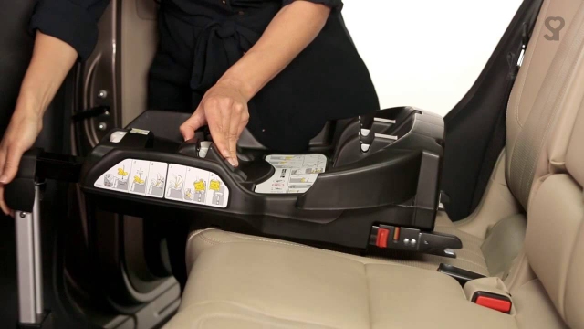 What is ISOfix and how does it work? - Buying a Car - AutoTrader