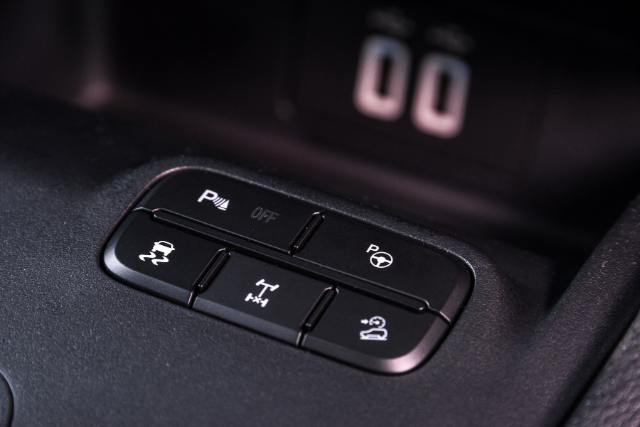 How does park assist work? - Buying a Car - AutoTrader