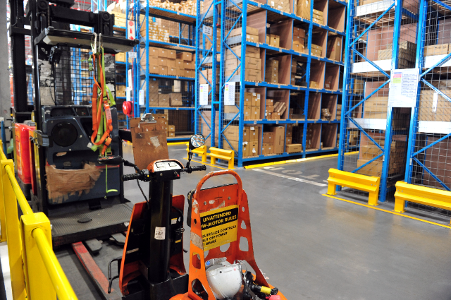 Toyota opens new mega parts distribution warehouse - Automotive News ...