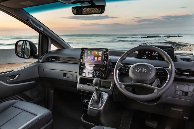 Roadtrip Review: Hyundai Staria 2.2D Multicab (2022), the ultimate ...