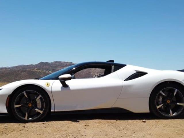 Sports Cars Ferrari White