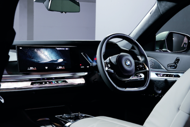 Everything you need to know about the BMW i7 - Buying a Car - AutoTrader