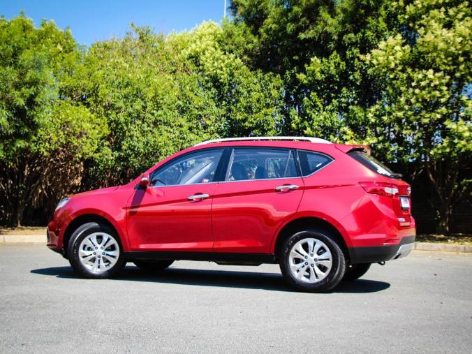 Top 5 JMC Landwind 5 (SUV) articles on AutoTrader - Automotive News ...