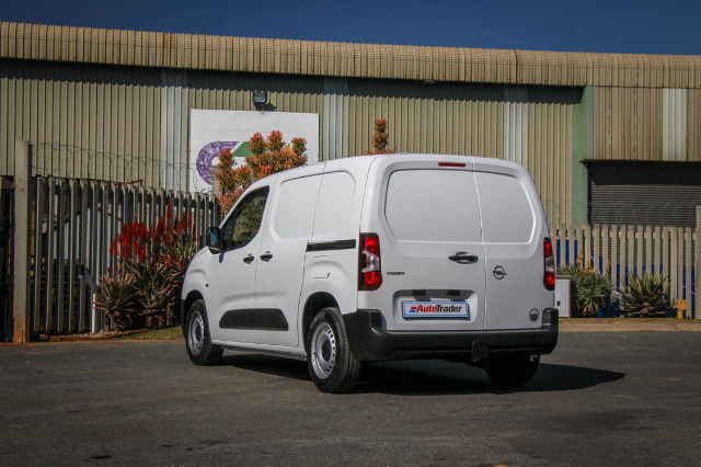 Opel Combo Cargo - International Van of the Year arrives in SA - Expert ...