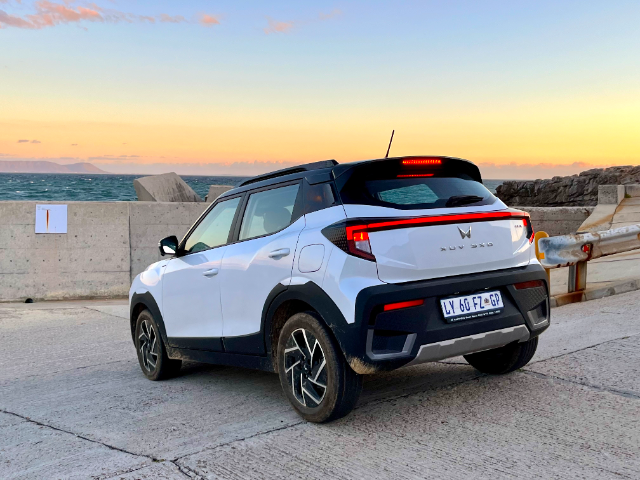 Mahindra XUV 3XO (2024) Review - Expert Mahindra Xuv 3xo Car Reviews ...