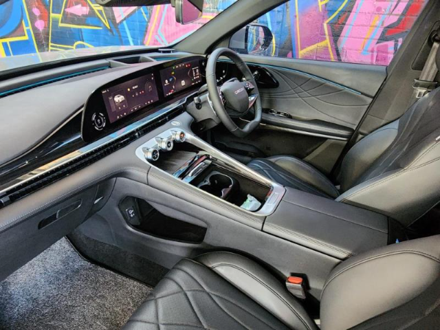 Which is the best variant of Omoda C9 ? - Buying a Car - AutoTrader