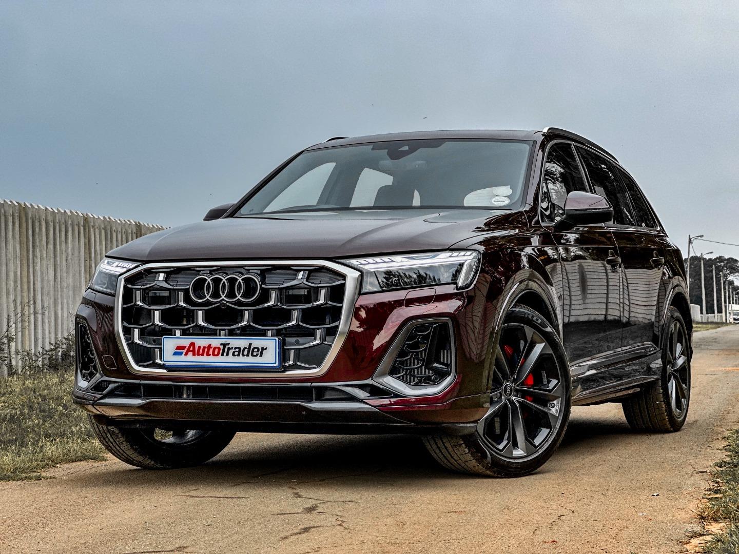 Audi Q7 55TFSI quattro Platinum Edition (2025) Review - Expert Audi Q7 ...