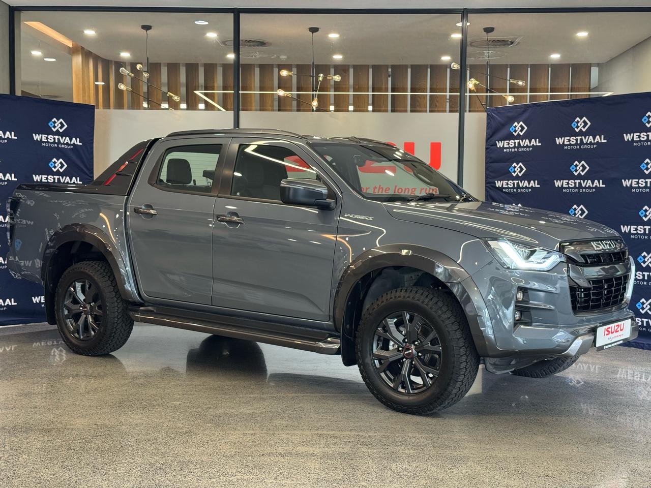 Isuzu D-Max 3.0TD Double Cab V-Cross 4x4 for sale in Pretoria - ID ...