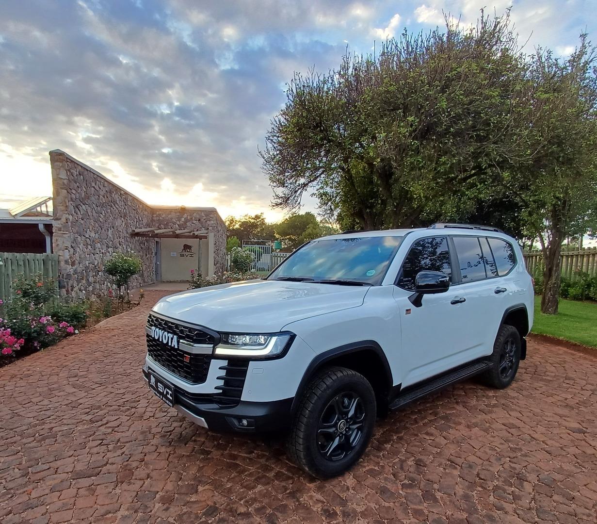 Toyota Land Cruiser 300 3.5T ZX for sale in Bronkhorstspruit - ID ...