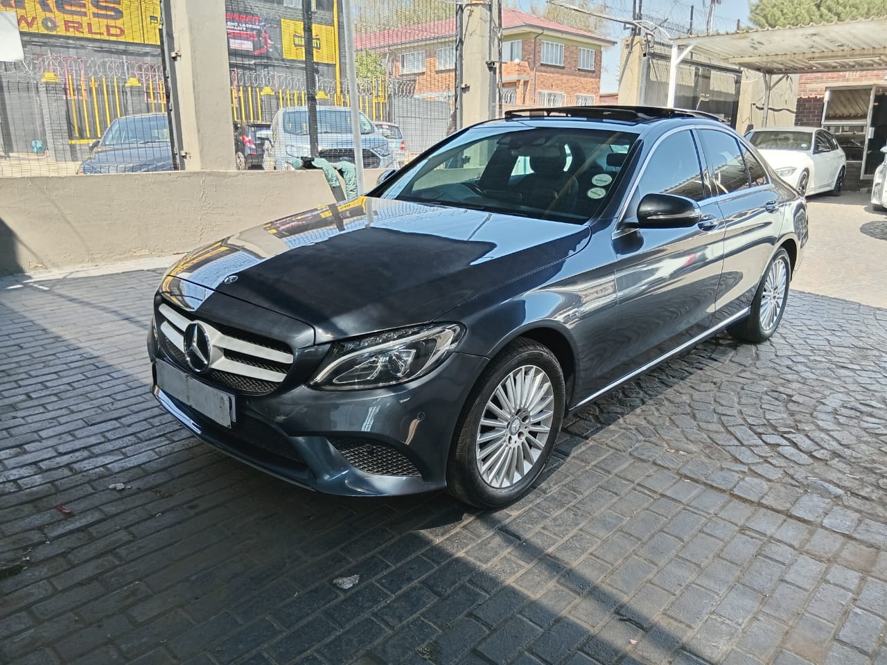 Mercedes-Benz C-Class C180 Auto for sale in Johannesburg - ID: 28087882 ...
