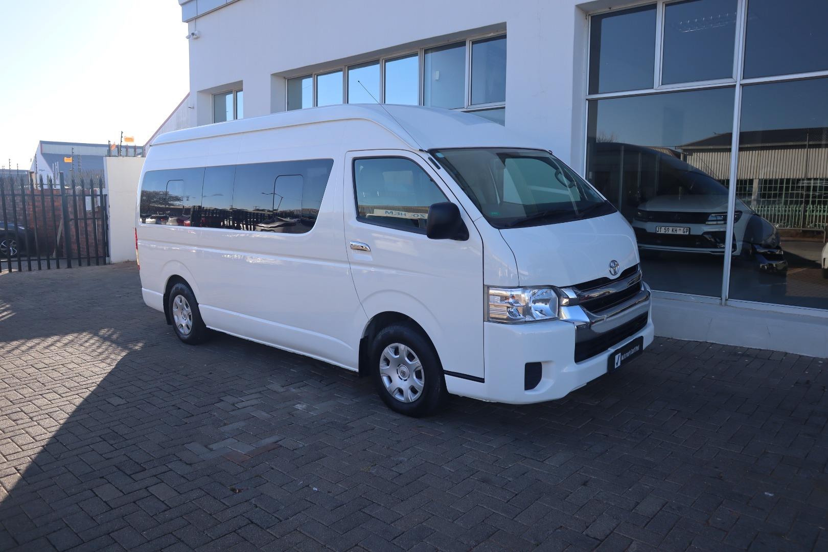 Toyota Quantum 2.5D-4D GL 14-Seater Bus | Fosters Toyota
