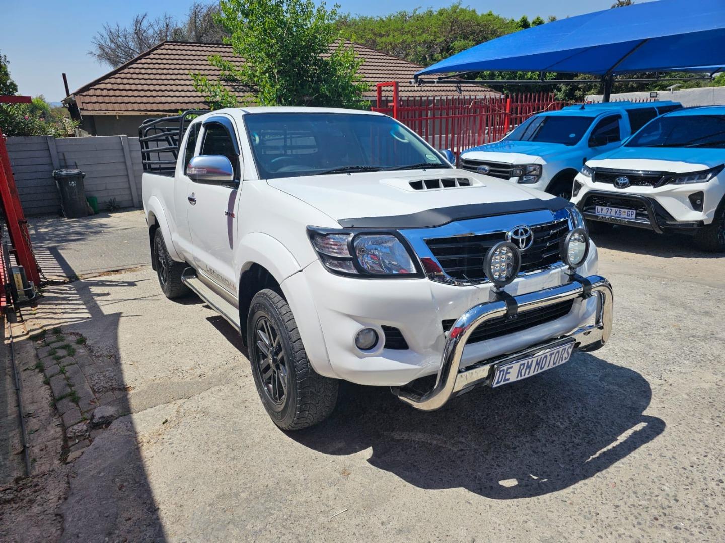Toyota Hilux 3.0D-4D Xtra Cab Raider Legend 45 for sale in Johannesburg ...