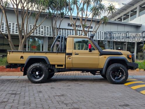 Toyota Land Cruiser 79 4.5D-4D LX V8 Single Cab for sale in Randburg ...