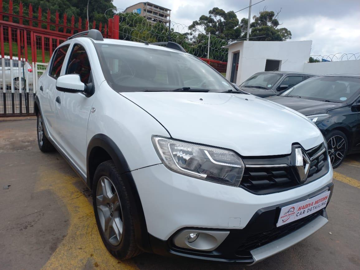 Renault Sandero 66kW Turbo Stepway Plus for sale in Johannesburg - ID ...