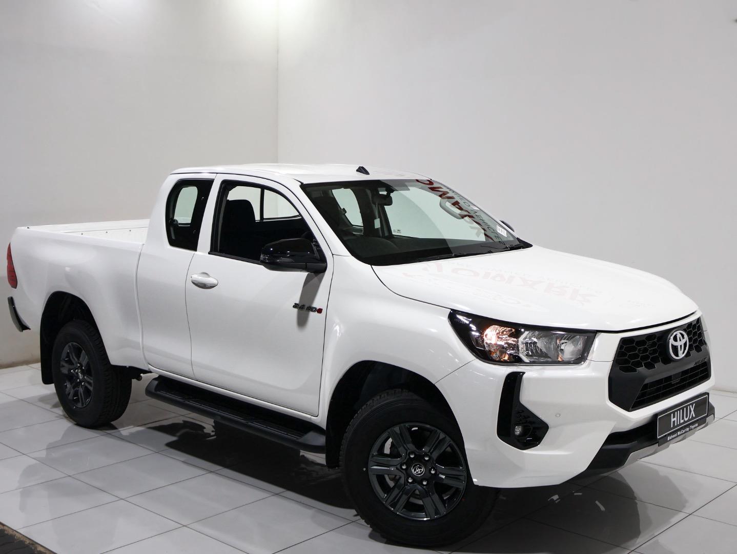 Toyota Hilux 2.4GD-6 Xtra Cab Raider Manual for sale in Midrand - ID ...