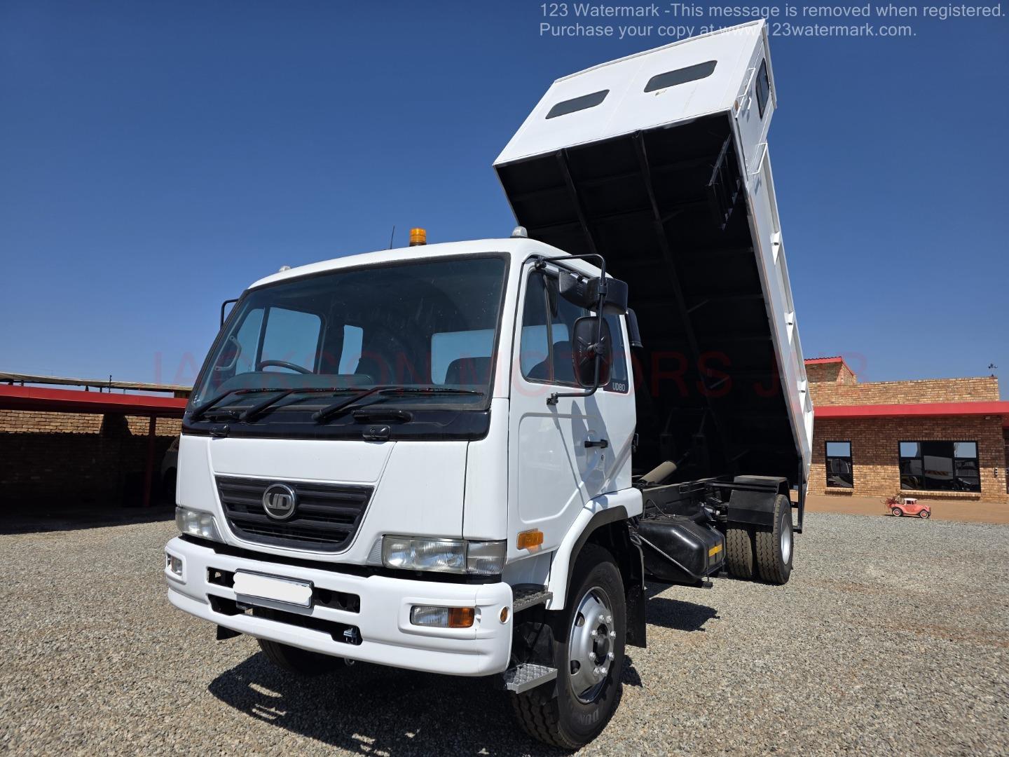 Nissan UD 80, 4x2, MANUAL, FITTED WITH CREW CAB 6 CUBE TIPPER BODY for ...
