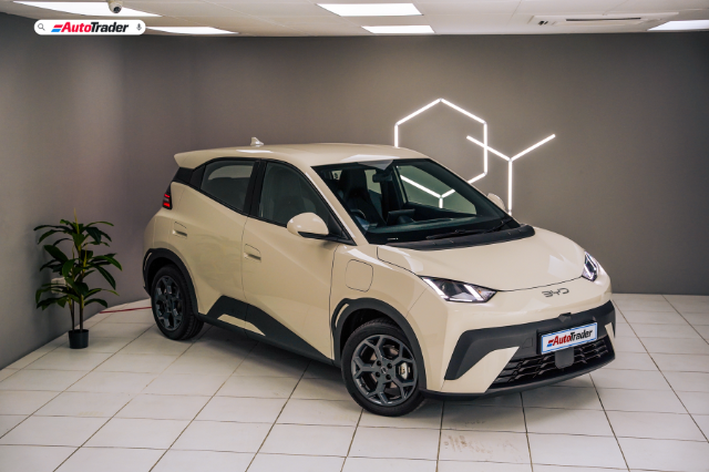 Is a sub-R400k EV any good? 2026 BYD Dolphin Surf Dynamic Review ...