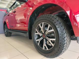 Isuzu D-Max 1.9TD Double Cab LS X-Rider Manual for sale in Malmesbury ...
