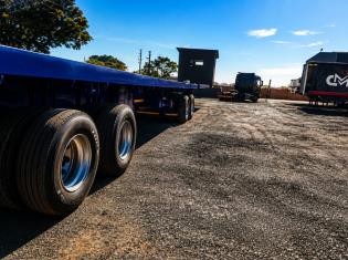 ROADHOG Road Hog Trailer Flat Deck Super Link Mechanical Suspension ...
