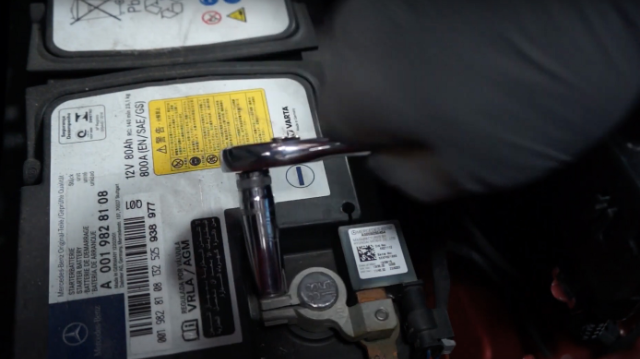 How to replace the car battery on a Mercedes-AMG GLC - Car Ownership ...